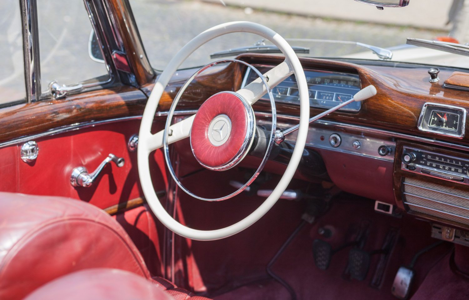 Mercedes-Benz W180 II Cabriolet 220 S (100 Hp)